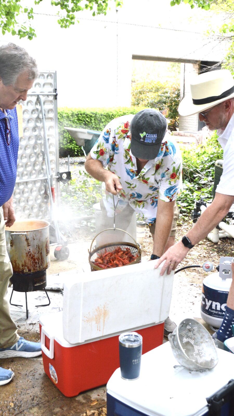 The Ultimate Crawfish Boil: How to Host a Backyard Bash - langstonliving.com